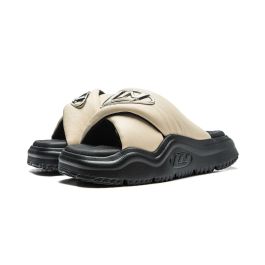 Li-Ning Women's Leather Trendy Slides - Bred Slipper