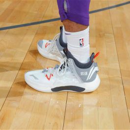 Sonic 7 C.J. McCollum Shoes - White/Black | Li ning Mid Professional ...
