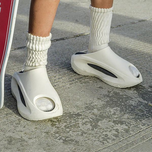 Pitti Uomo x Li Ning Yun You Slay Slide